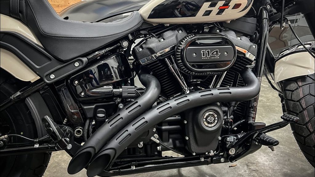 How To Changing Harley Davidson Exhaust Pipe - Expert Guide