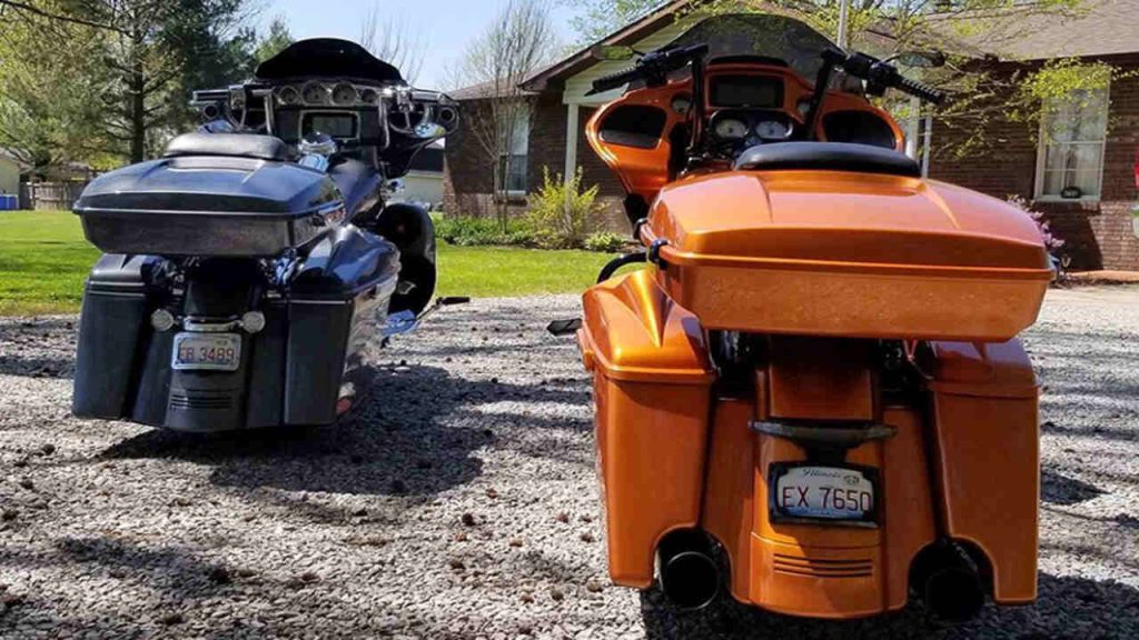 Chopped vs. Razor Tour Pack: Which is the Better Option?