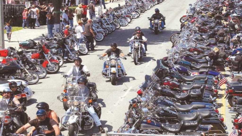 Hollister Independence Rally - A Look at the Top Attractions