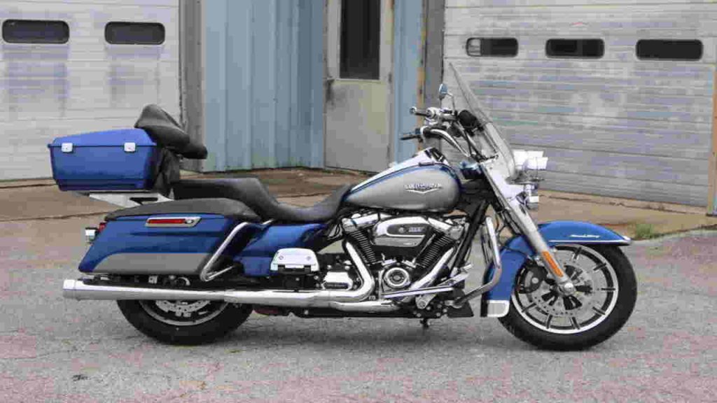 Harley Davidson Road King: Rule the Road with Power!