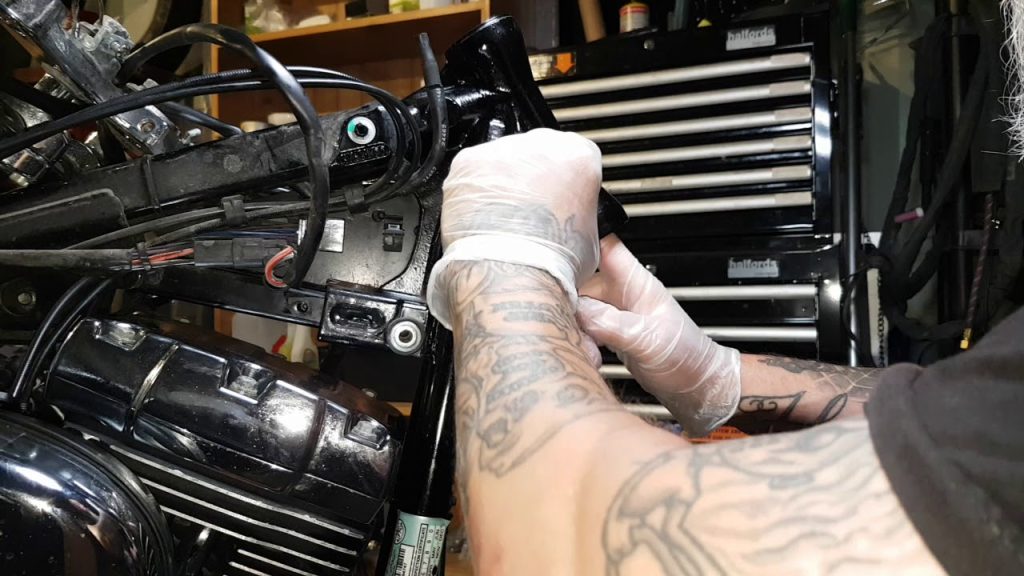 Fork Lock Replacement for Harley Davidson - Best 7 Steps