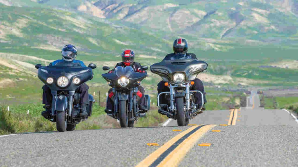 Moto Guzzi MGX 21: The Ultimate Driving Experience